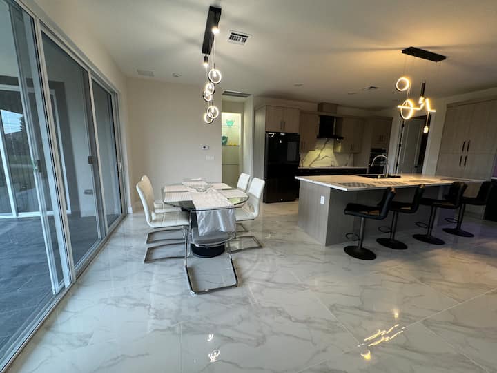 Come Enjoy Your Stay Here! - Port St. Lucie, FL