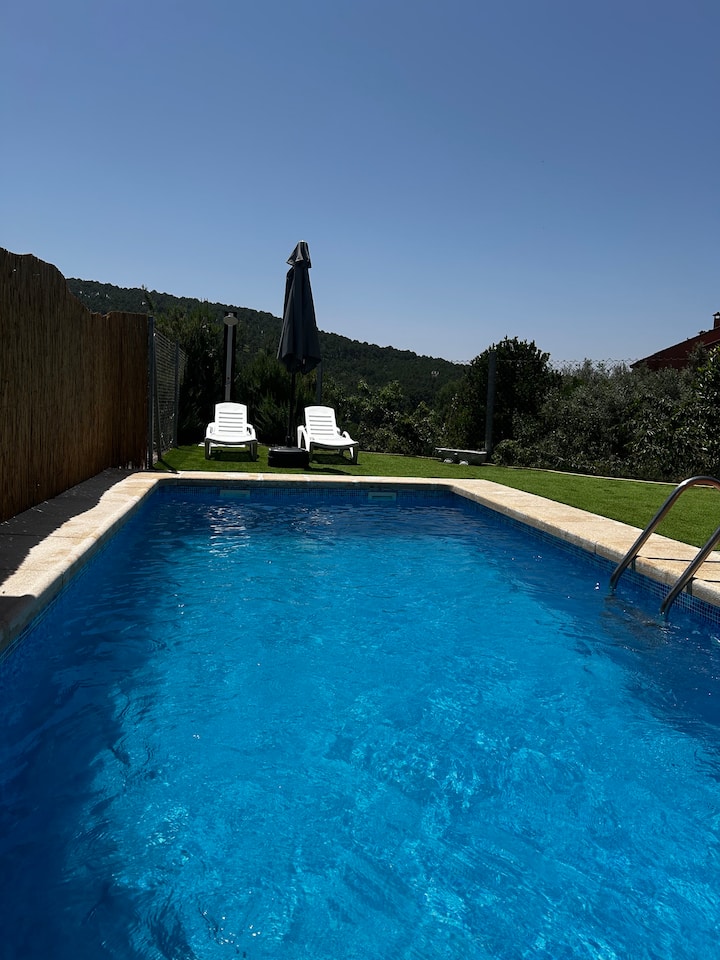 Acogedora Casa Con Vistas A Gredos, Piscina - Cuevas del Valle