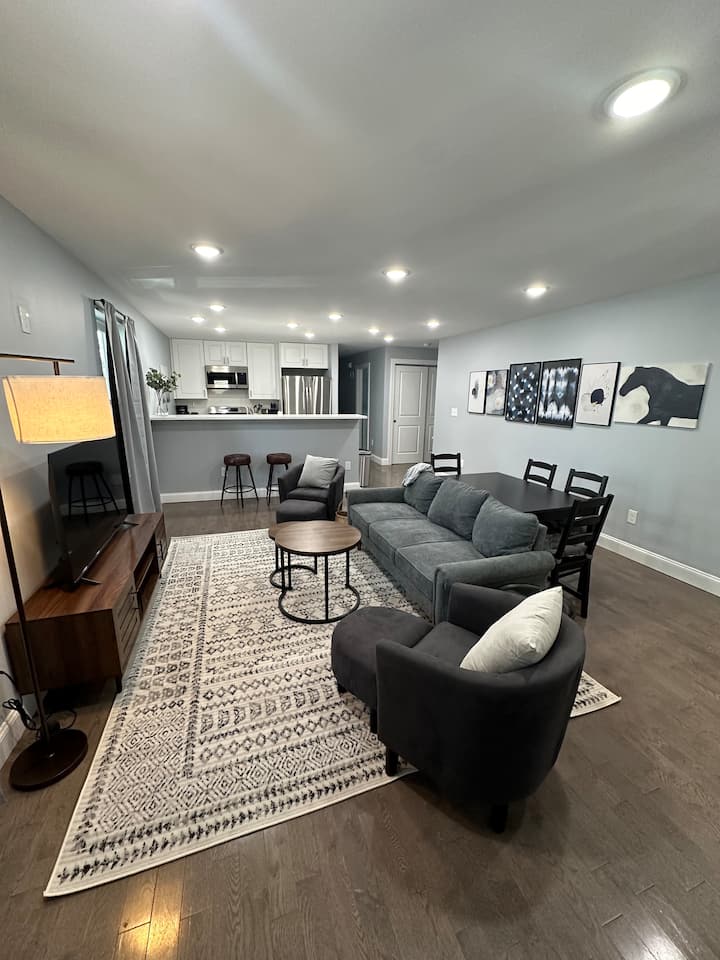 15% Off | Nyc | Ewr | Eclectic Urban Oasis - Harrison, NJ