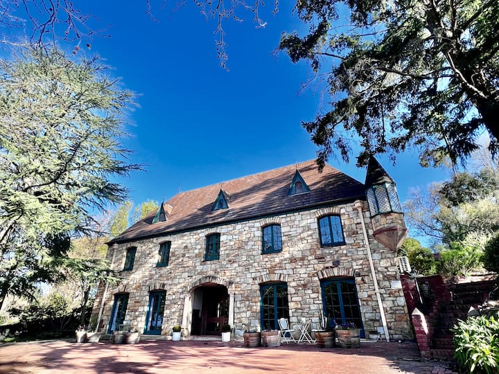 Stirling Castle Luxury 4br 4bath - Bridgewater
