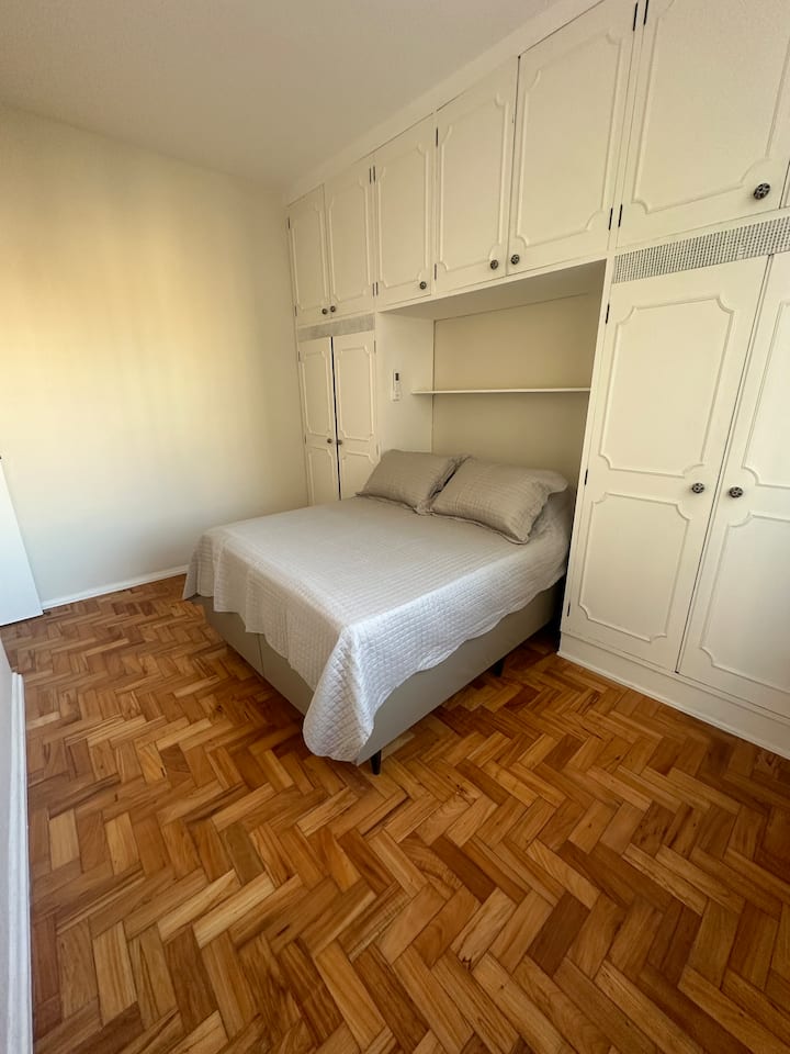 Apartamento Tudo Novo E Completo Com Dois Quartos! - Niterói