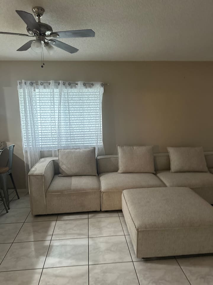 Maxx Maximum Comfort Llc

2 Bedrooms, 1 Bathroom - Oviedo, FL