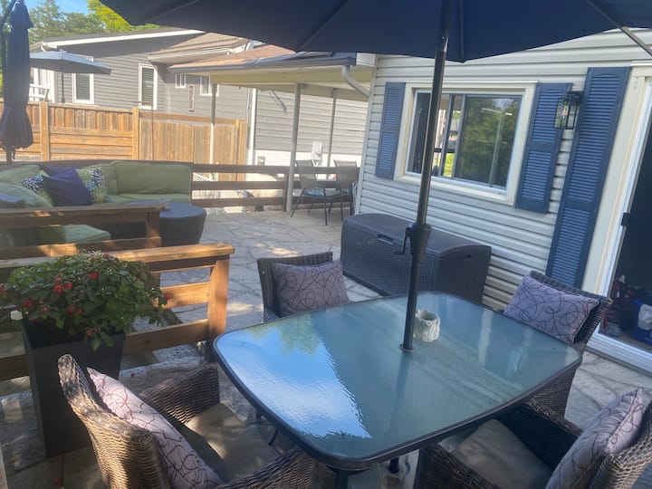 South Beach Retreat - Grand Bend