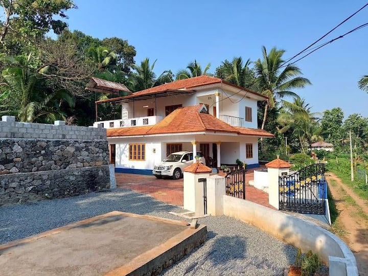 Spacious Family Home - Pristine - Thodupuzha