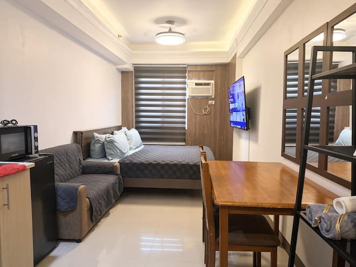 Quiet Retreat | Near Robinsons Magnolia | Fastwifi - Quezon City