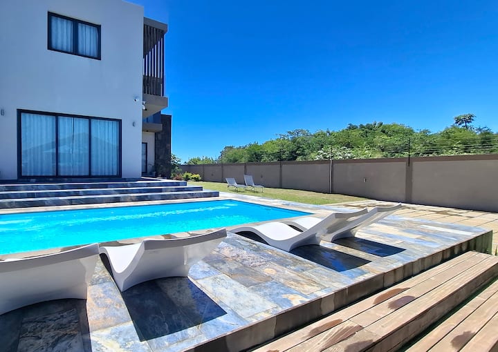 Corun Lua - Modern Villa With Pool And Garden - Mauritius