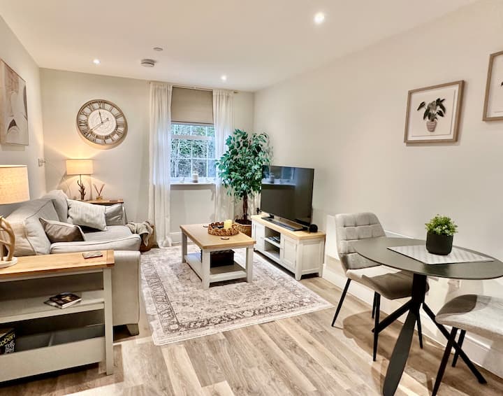 11 Rock Mill - Hathersage
