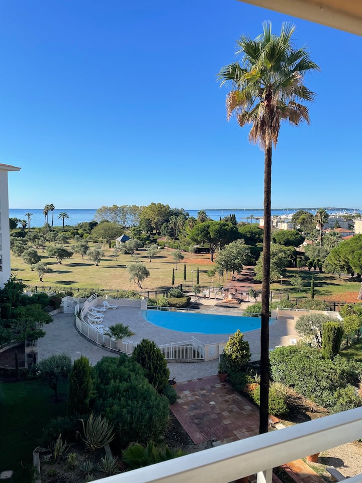 Appartement 2 Pièces Avec Vue Mer Imprenable - Antibes