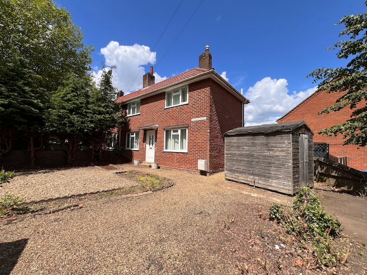 4 Bed En-suite House - Norwich