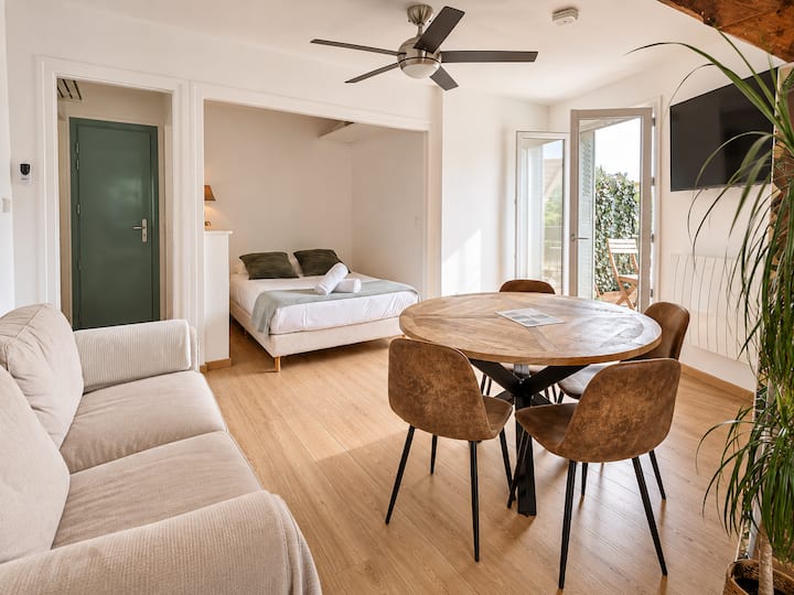 Le Petit Nid | Studio Cosy En Centre-ville - Haute-Savoie