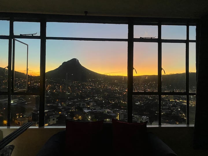 Stunning City View 2 Bedroom - Le Cap