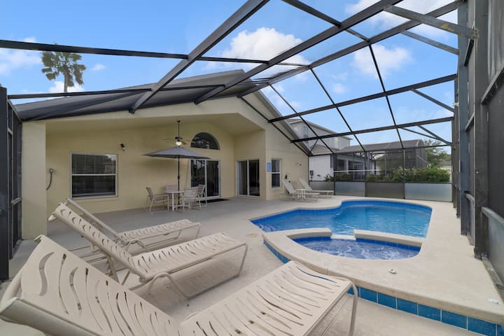 Private Pool & Spa Game Room Fun 8 Mi Disney! - Kissimmee, FL