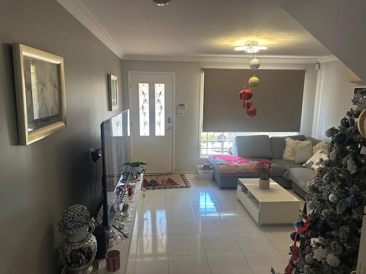 Welcome To Our Cozy Home - Female Guests Only - Liverpool