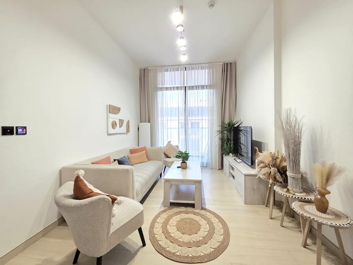 Modern & Spacious 2br In Jvc - Dubai