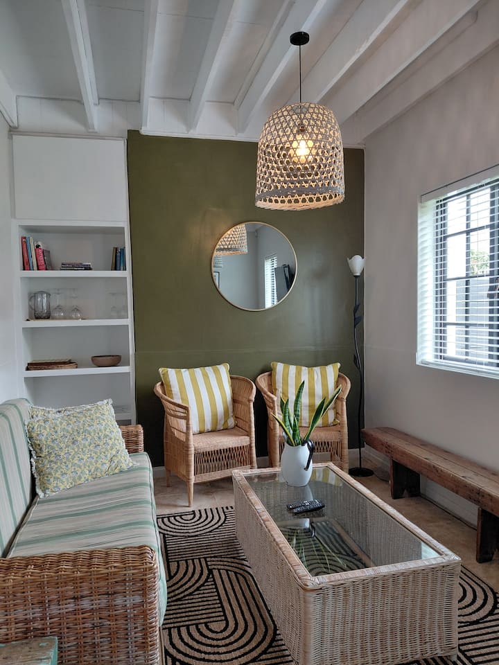 Onrus Family Beach House. - Fisherhaven