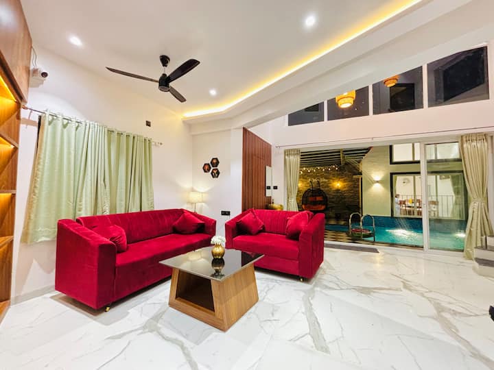 The White Villaa - Alibag