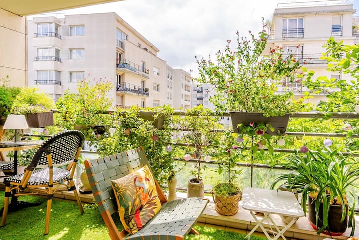 Large 2 Bedrooms Flat/2 Bathrooms/2balconies - 