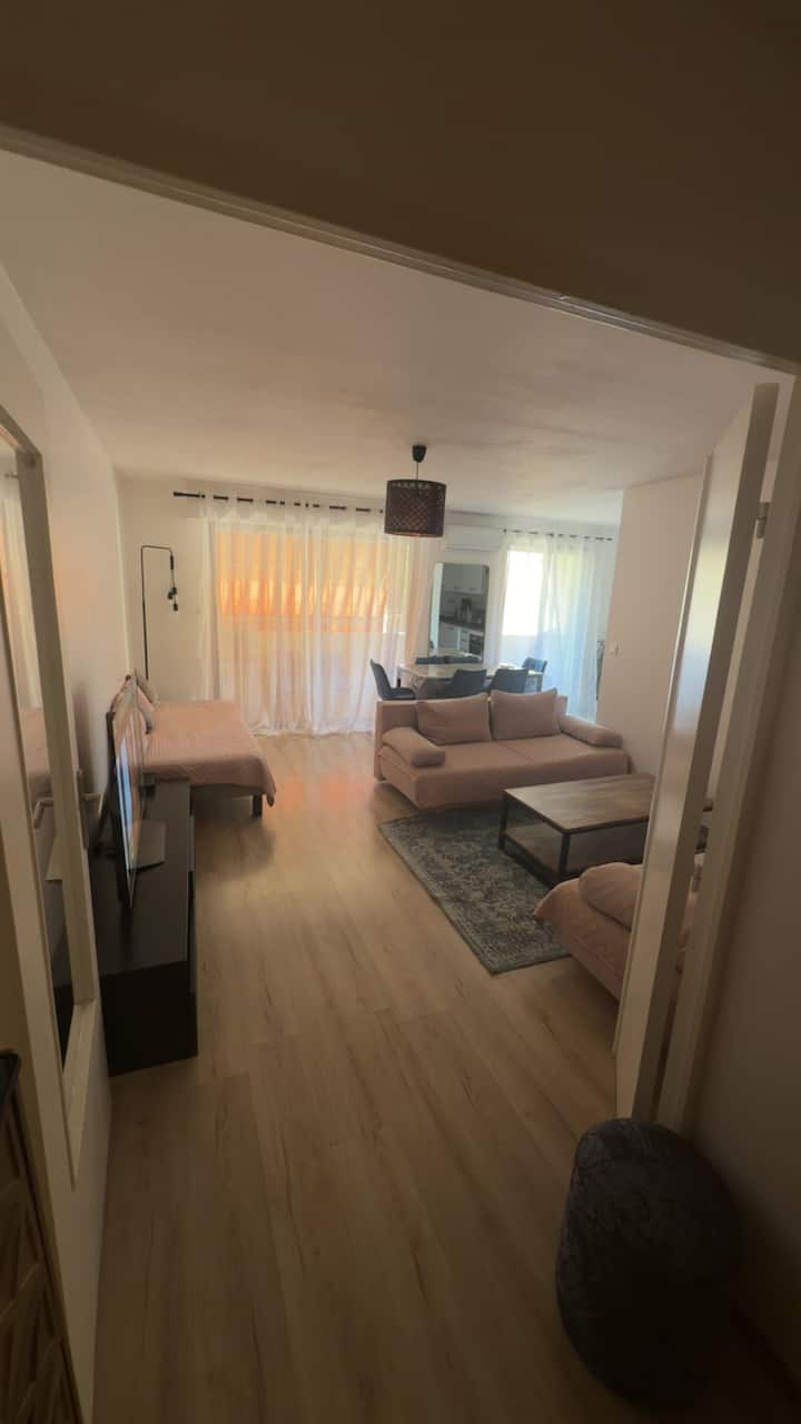 T2 Proche Av Du Prado Idéalement Situé - Marseille