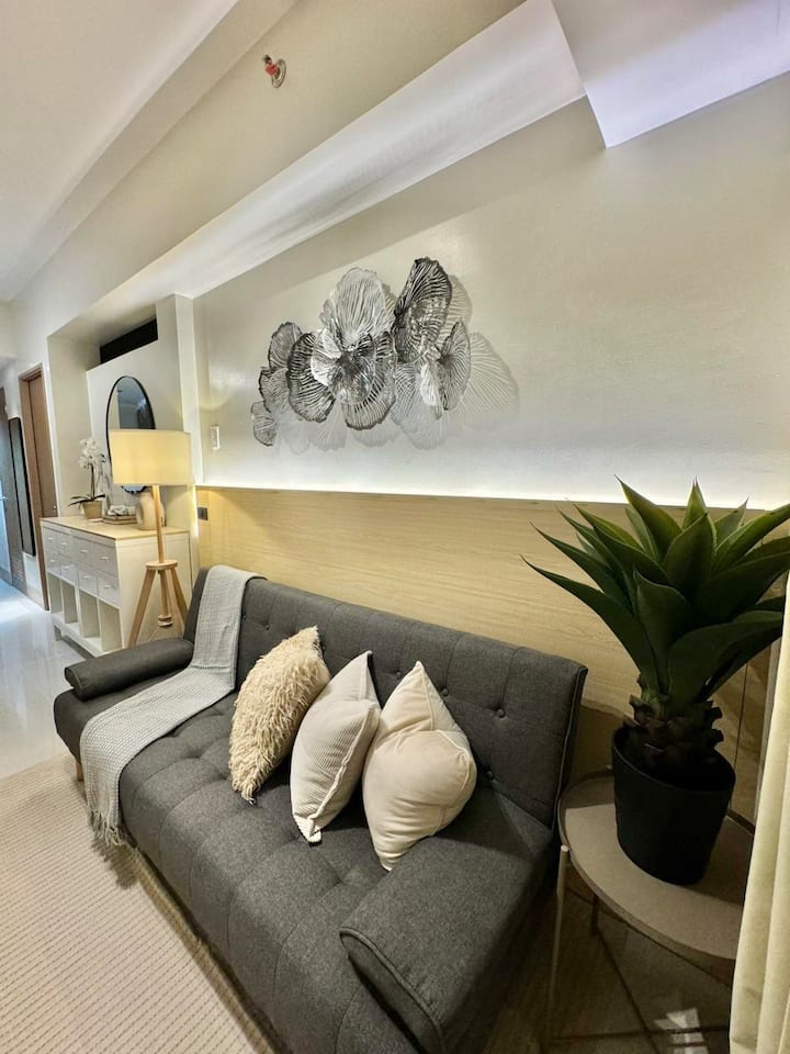 Golden Sands Staycation @Shore3 - Pasay