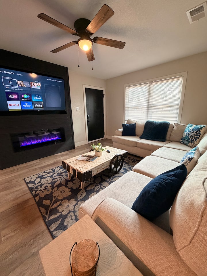 Cozy Retreat W/firepit, Electric Fireplace & Bikes - Portsmouth, VA