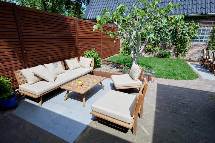 Spacious House With Sunny Private Garden - Hoofddorp