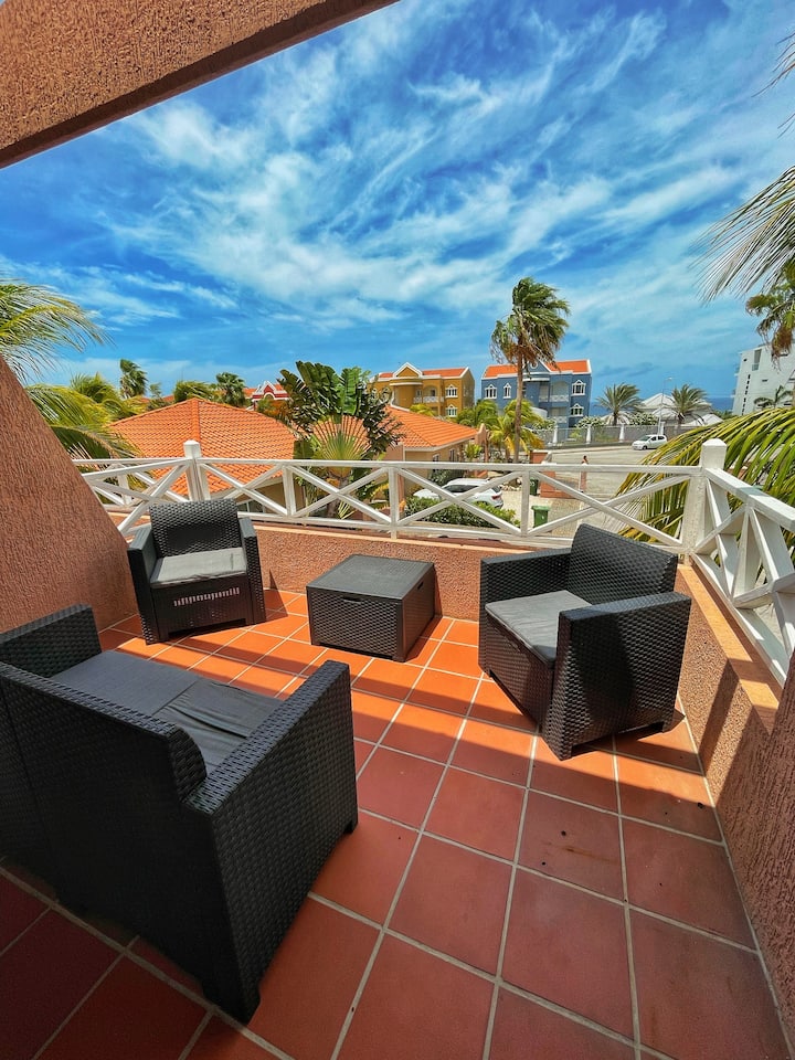 Serene & Centrally-located - Curaçao