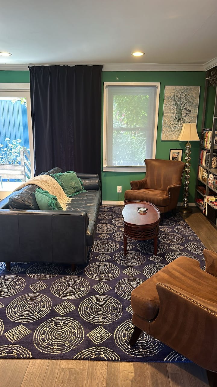Cozy Home For 6 With Awesome Garden - Arlington, VA