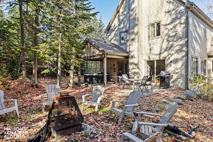 Le Refuge De La Sainte-monique | Spa | Animaux($) - Le Massif de Charlevoix