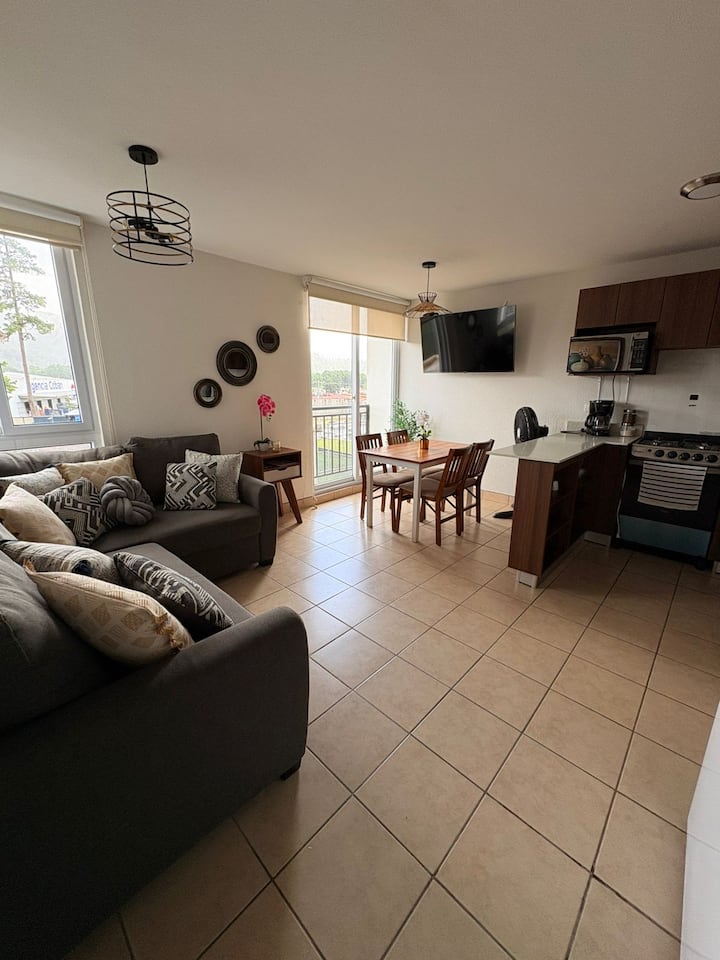 Apto. Con Vista A Montañas, Moderno Y Fácil Acceso - San Juan Chamelco