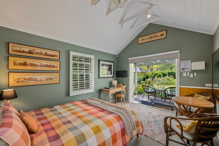 Brickyard Studio - Burradoo