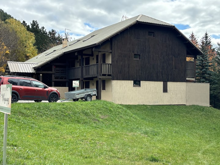 Petit Appartement à La Montagne - La Salle-les-Alpes
