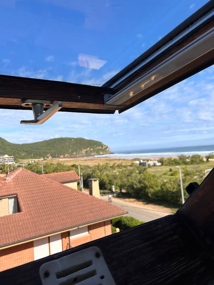 El Descanso En La Playa - Laredo