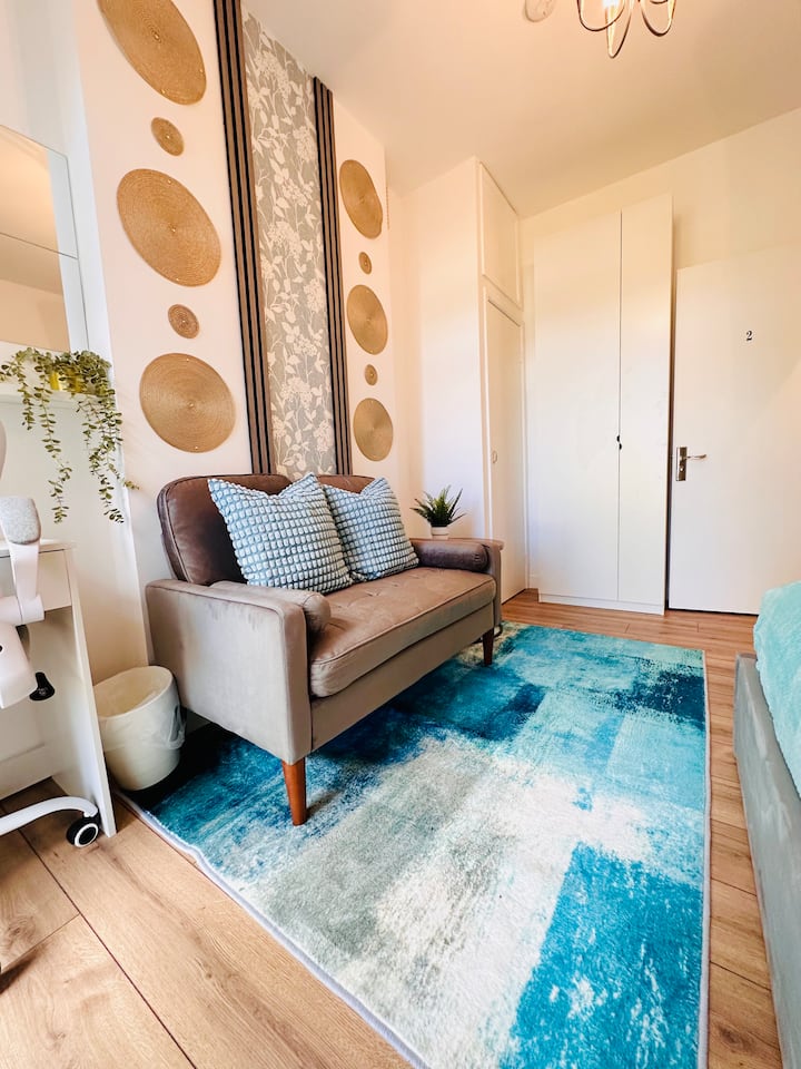 Elegant Private Room Opposite Qe Hospital-harborne - Birmingham
