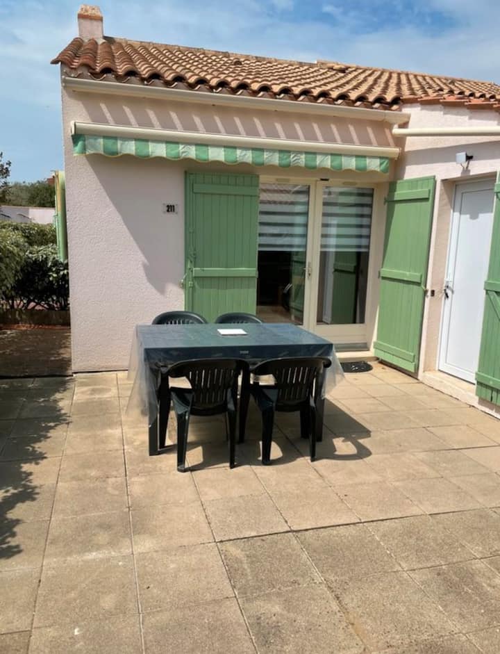 Maison De Vacances - Brem-sur-Mer