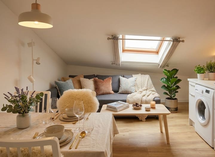 Your Haven In Viveiro | Downtown & Homely - Viveiro