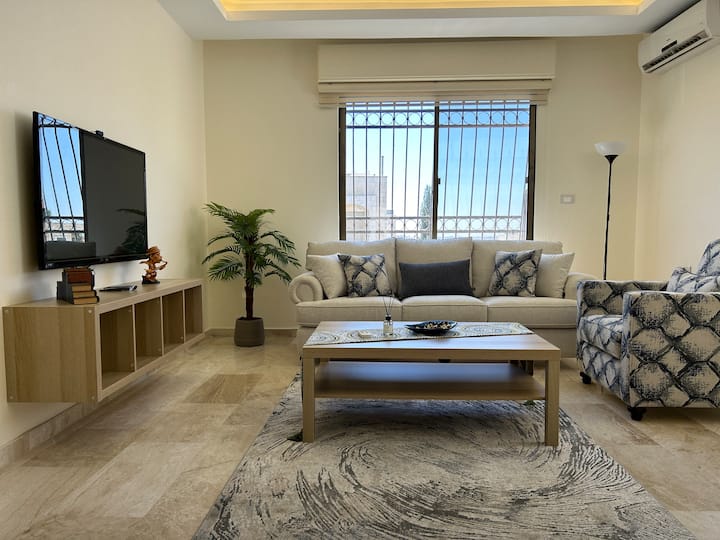 3 Bedroom Flat, 3 Bathrooms, 7th Circle, Amman - Amman