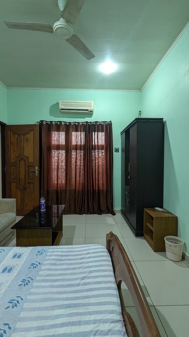 Stay In A Private Room Very Near To The Beach - Thalassery