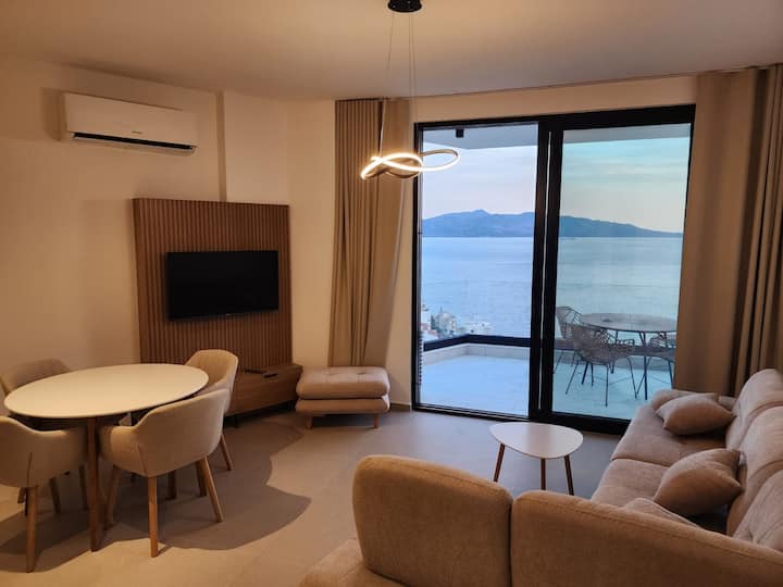White Residence 3 - Saranda
