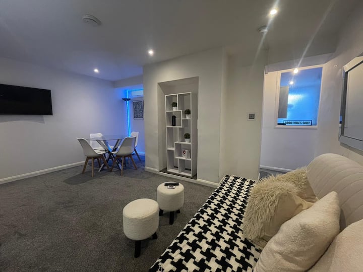 Seafront Flat Accommodating 5 People - Brighton and Hove