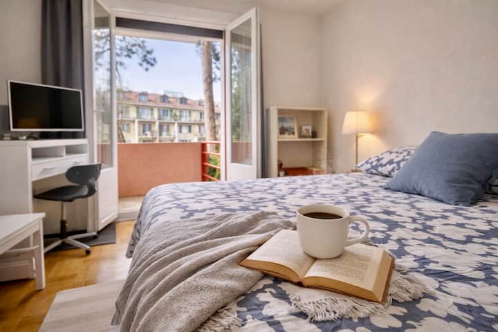 Appartement Lumineux Avec 2 Balcons – Centre - Carouge