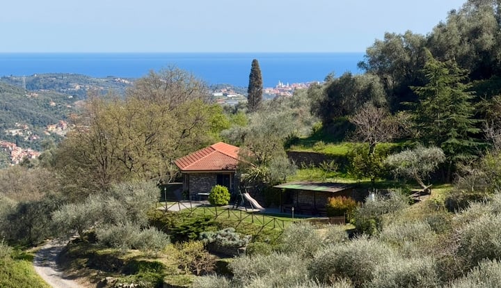 Host4u - Cozy Apartment With Beautiful Garden - Dolcedo