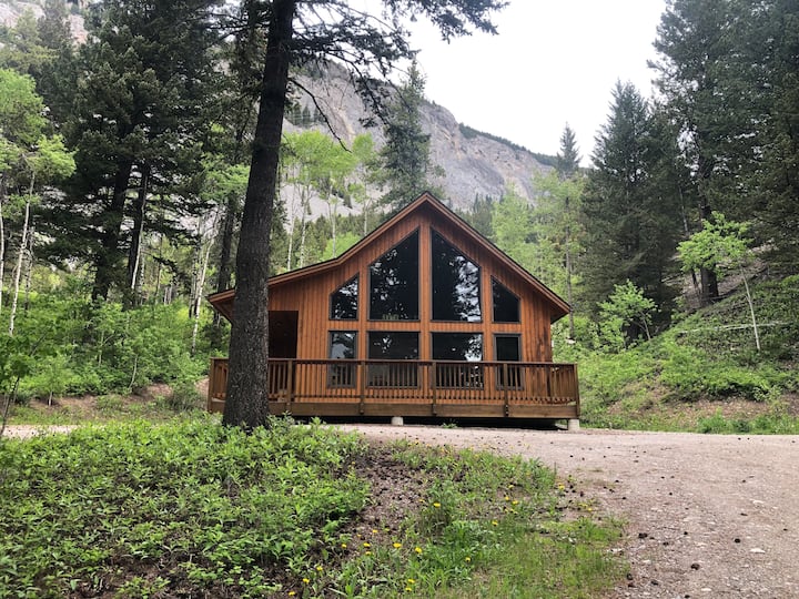 Crowsnest River Chalet - Yeti - Bellevue