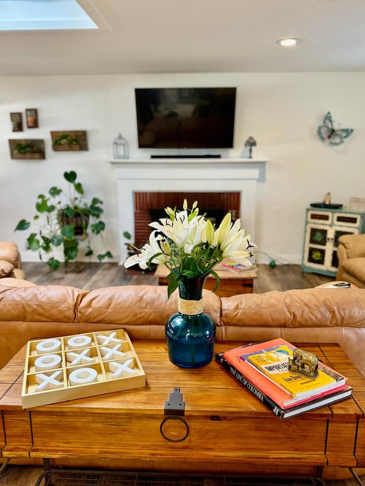 Cozy House Riverside Wood Streets - Riverside, CA