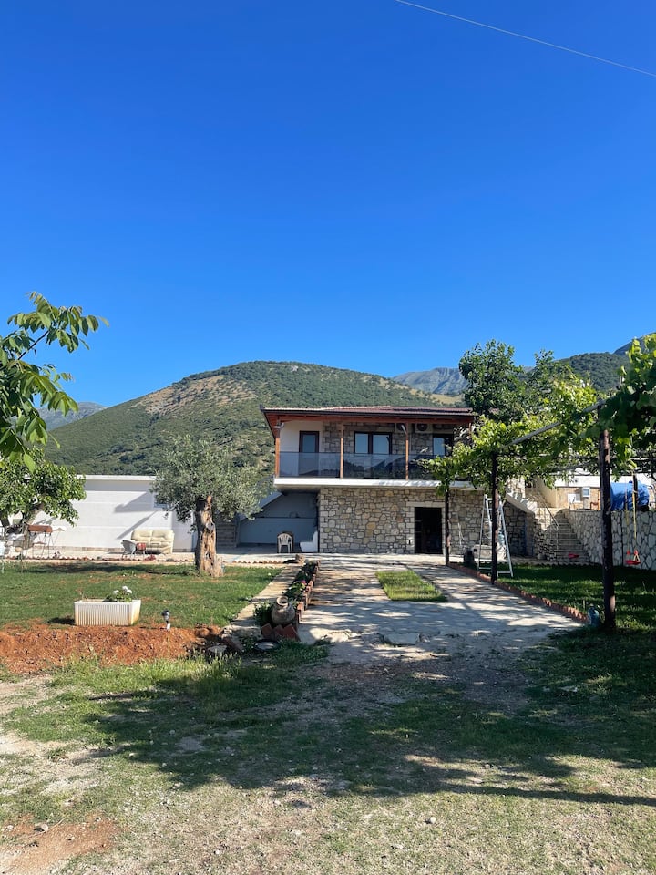 Ambelas Guest Rooms 4 - Himarë