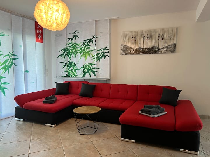 Modern 90 M² Apartment & Outdoor Seating Area - Offenbourg