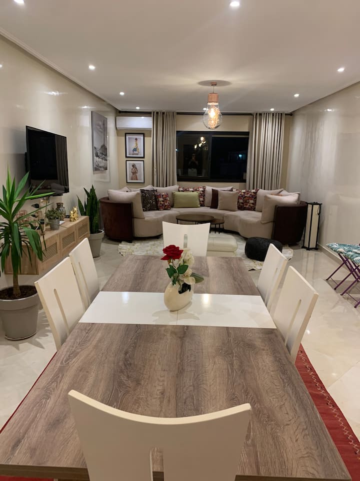 Magnifique Appart  Rénové Cosy Vue Plage Marina - Tánger