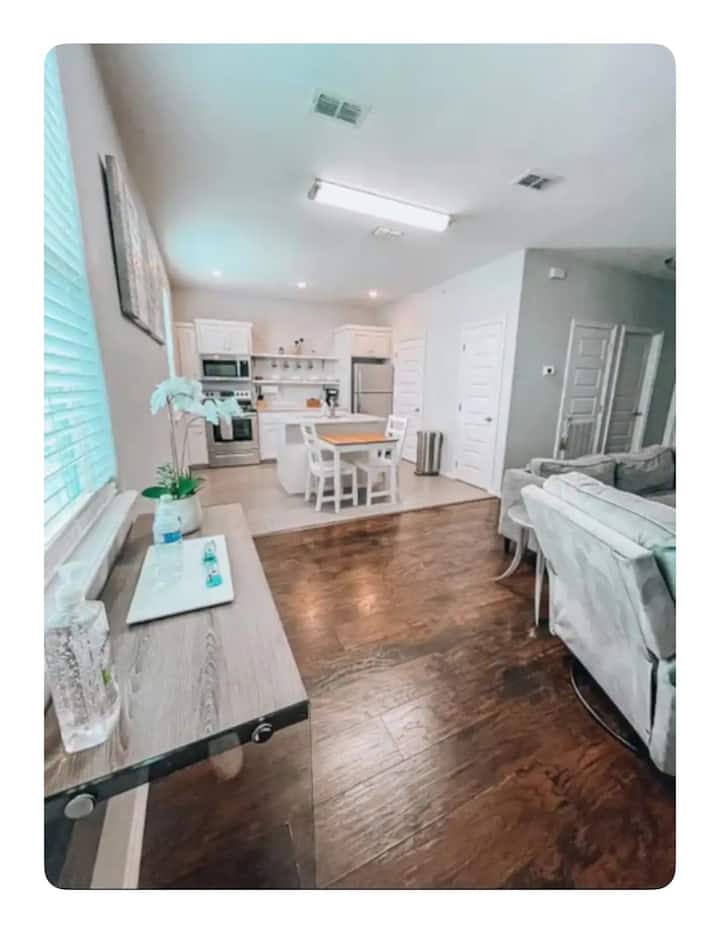 Luxury Apartment 2b/2b
Unit 3 - McAllen, TX