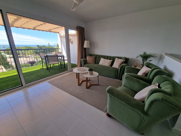 Acogedor Apto. Con Vistas Al Mar,piscina Y Parking - Torremolinos