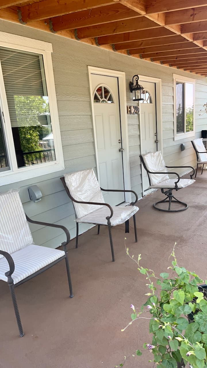 New Built Private Upstairs House, Downtown Ww - Walla Walla, WA