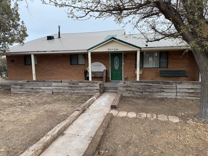 Cedar Lane Retreat. - 托蘭斯郡